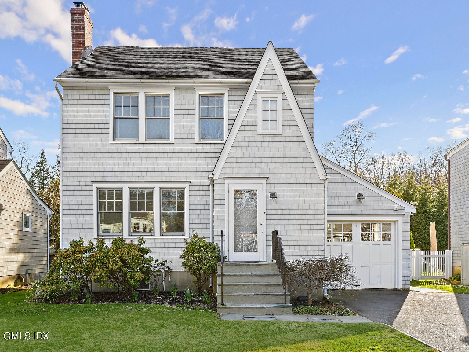 25 Sound Beach Ave, Old Greenwich, CT 06870 | Zillow