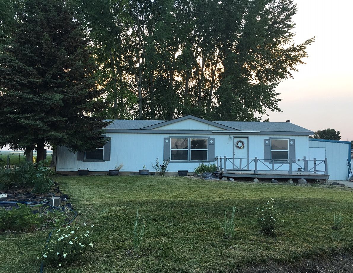 250 1st St S, Murtaugh, ID 83344 | Zillow