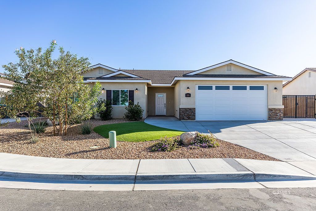 1018 Ocean Ave, Ridgecrest, CA 93555 | Zillow