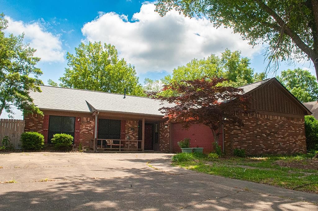 205 Georgetown Dr, West Memphis, AR 72301 | MLS #39019 | Zillow