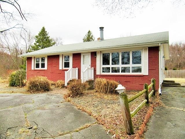 5 Stokes St, Johnston, RI 02919 | Zillow