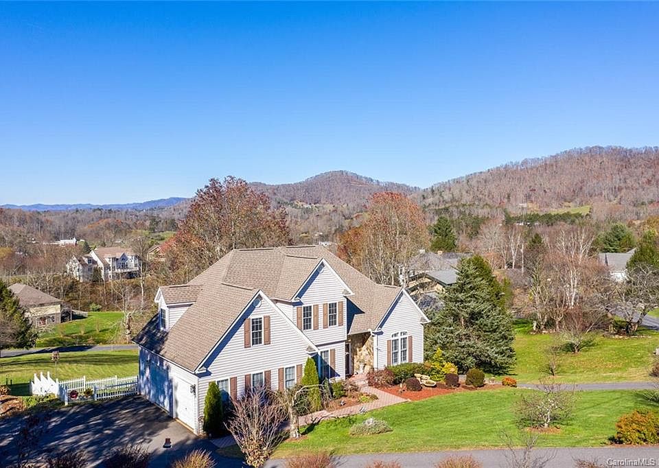 124 Horseshoe Trl, Barnardsville, NC 28709 | Zillow