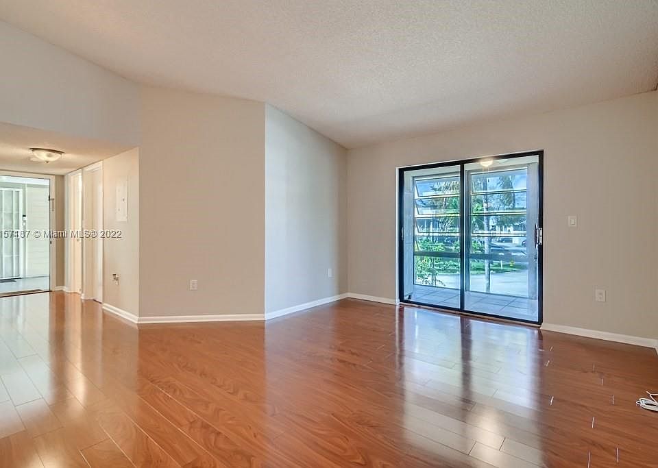 Carmel California Club Condominiums - Miami, FL | Zillow