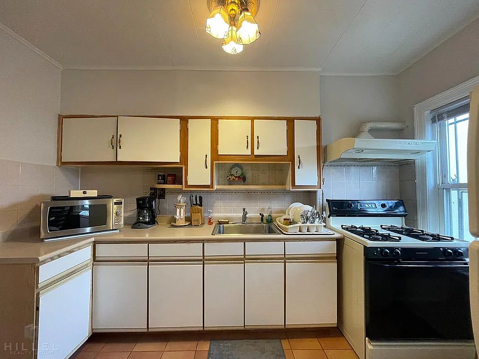 45-13 49th St #2A, Woodside, NY 11377 | Zillow
