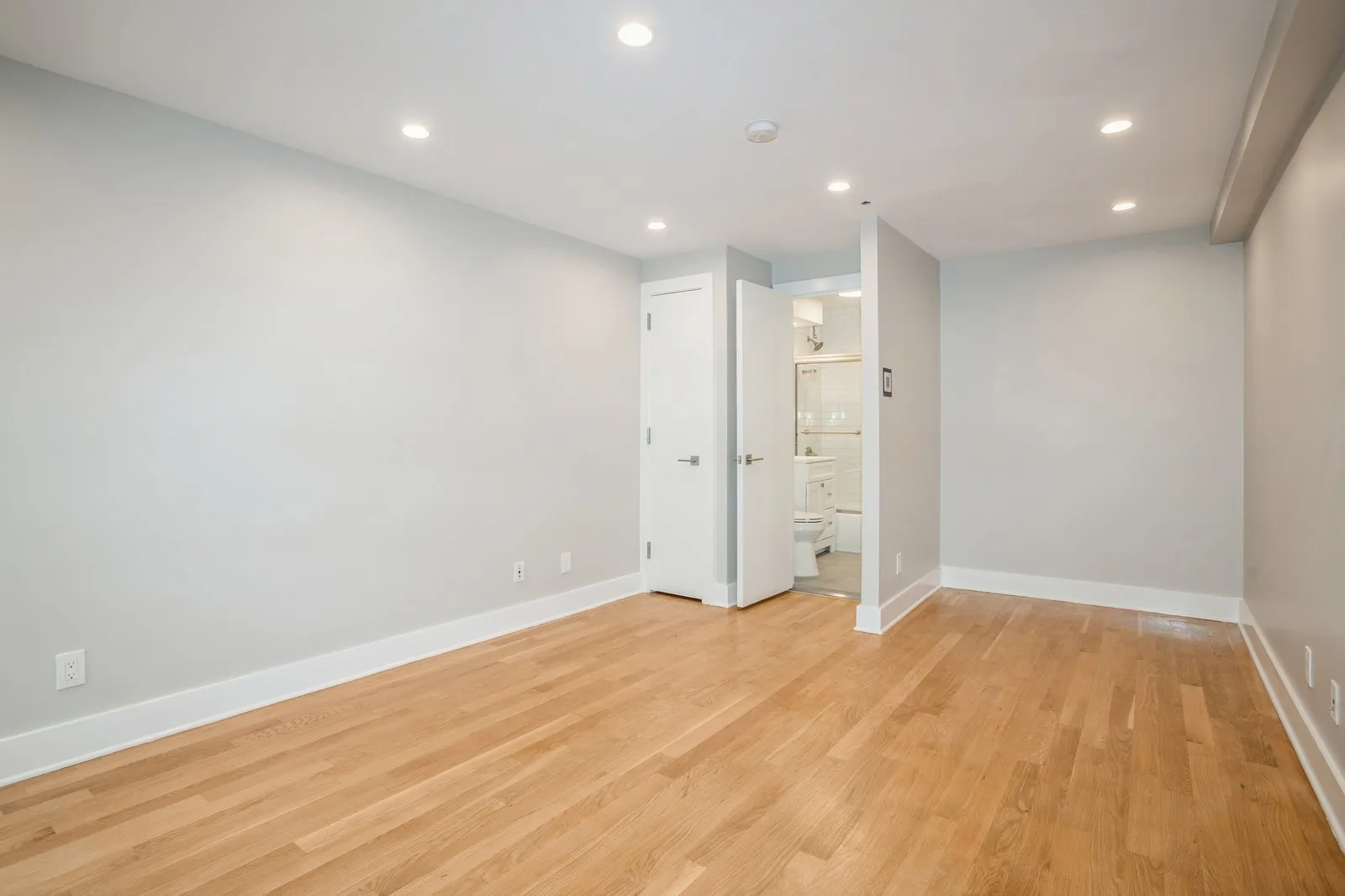 215 East 81st Street #4C in Yorkville, Manhattan | StreetEasy