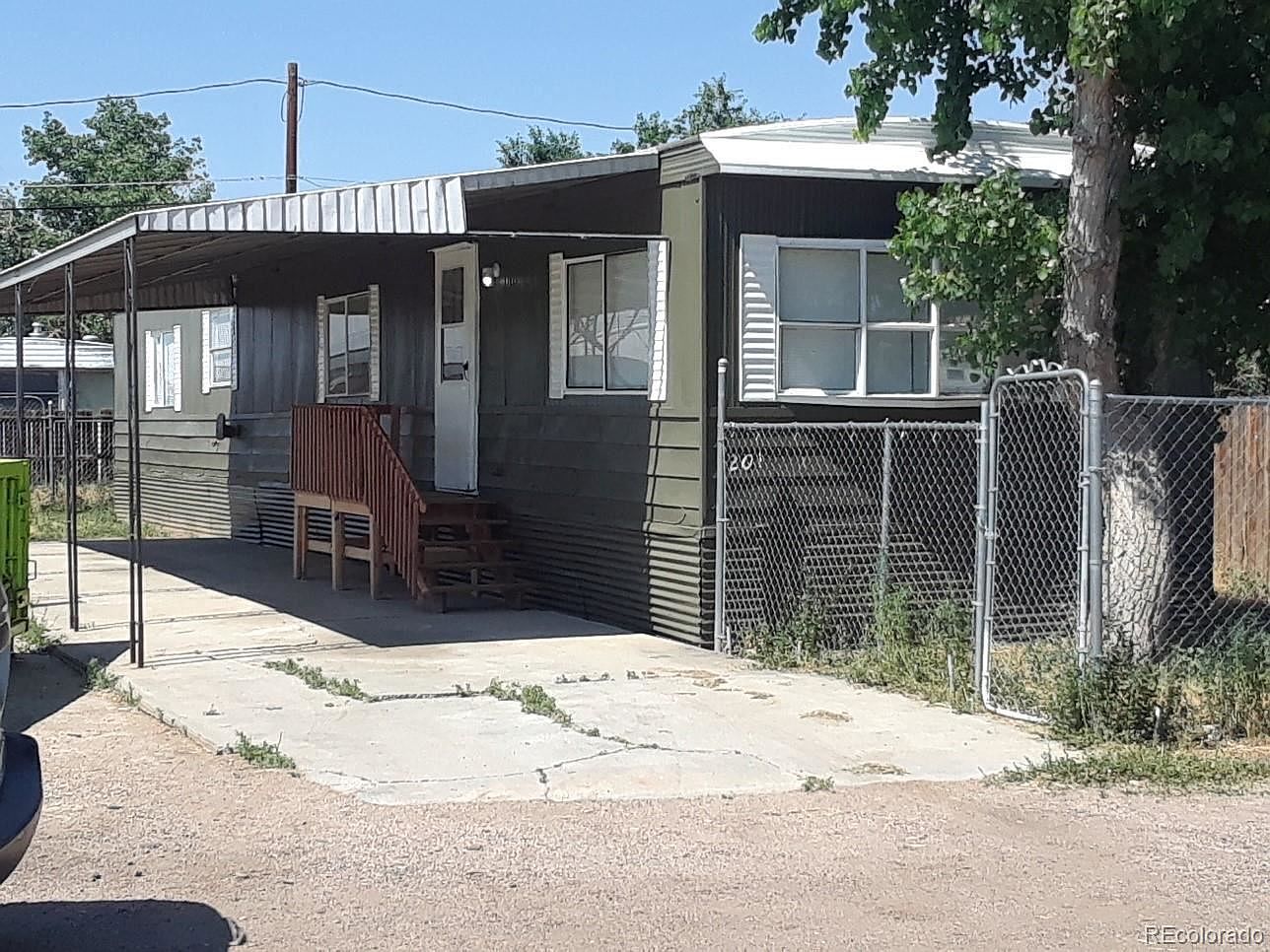 20 Royal M H Park, Byers, CO 80103 | Zillow