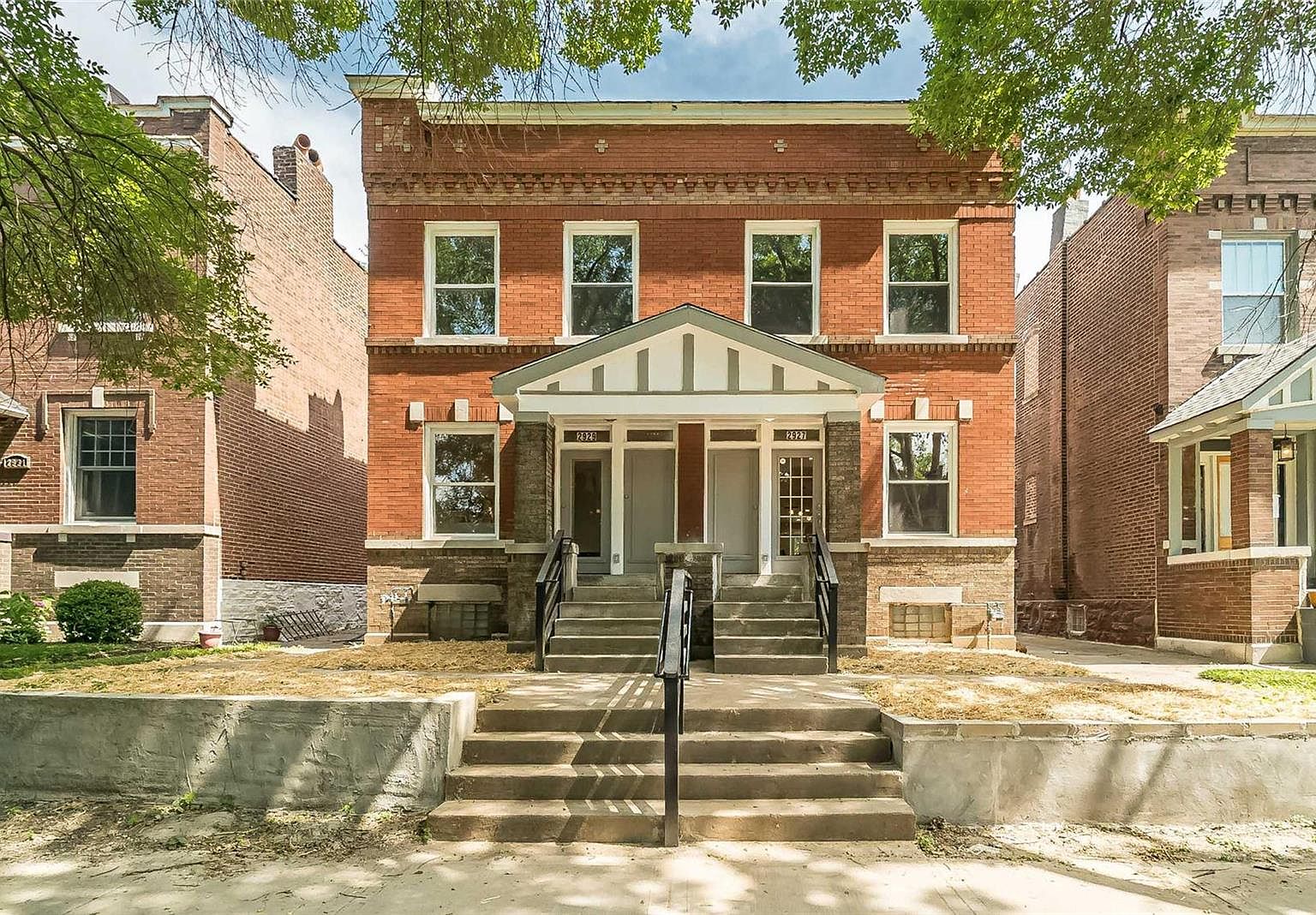 2929 Sidney St, Saint Louis, MO 63104 | Zillow