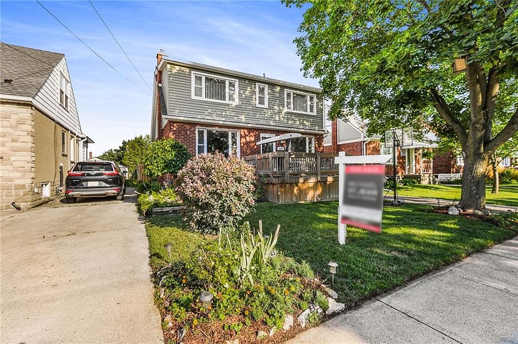 218 E 12th St, Hamilton, ON L9A 3X6 | MLS #H4175071 | Zillow