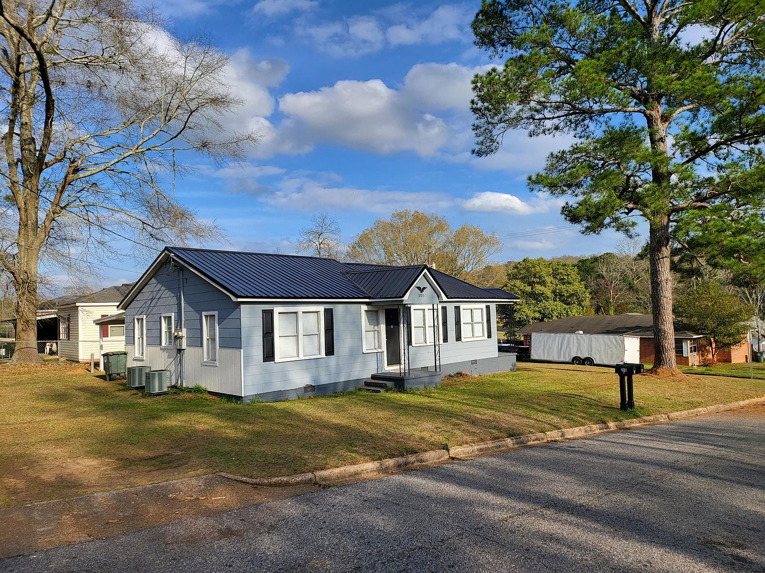 205 Glenn St APT A, Enterprise, AL 36330 | Zillow