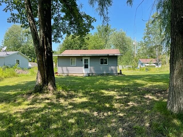 8049 Seventeen Mile Rd, Rodney, MI 49342 | Zillow