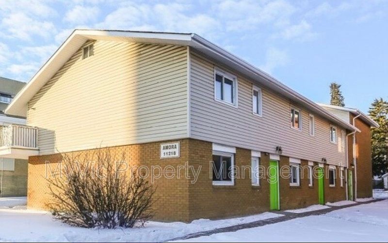 11218 124th St NW, Edmonton, AB T5M 0J8 | Zillow
