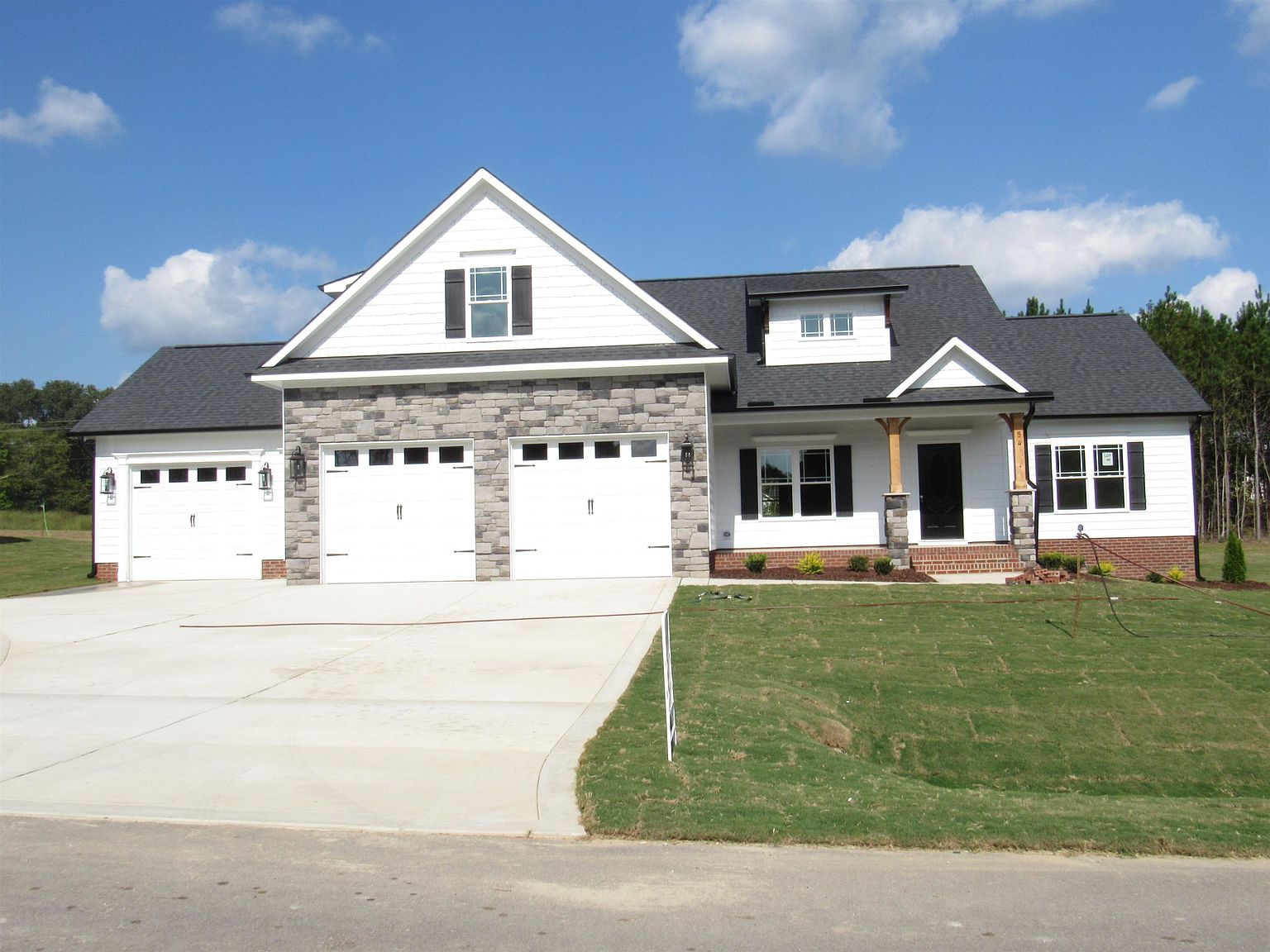 54 Batten Hill Ln, Selma, NC 27576 | MLS #2521144 | Zillow