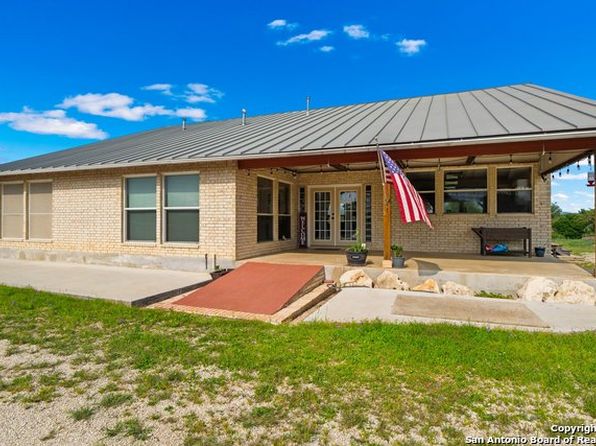 Bandera TX Real Estate - Bandera TX Homes For Sale | Zillow