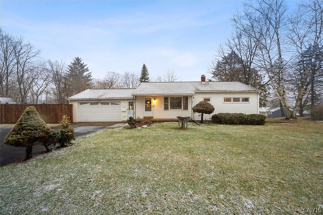 2850 Oneida St, Utica, NY 13501 | Zillow