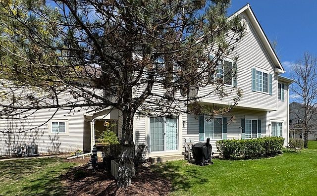 621 Fox Ridge Dr #621, Fox Lake, IL 60020 | MLS #12349105 | Zillow