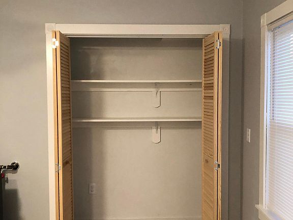 117 Chestnut St, Lincoln, RI 02838 | Zillow