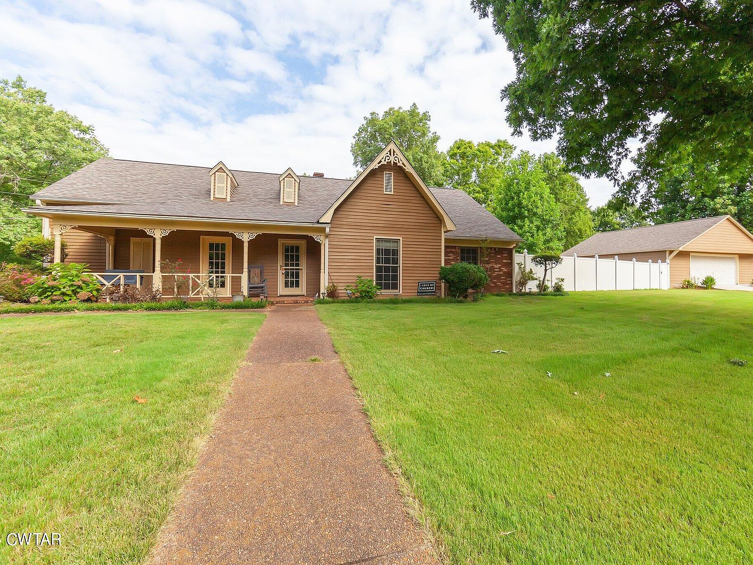 27 Valley Oak Loop, Jackson, TN 38305 | Zillow