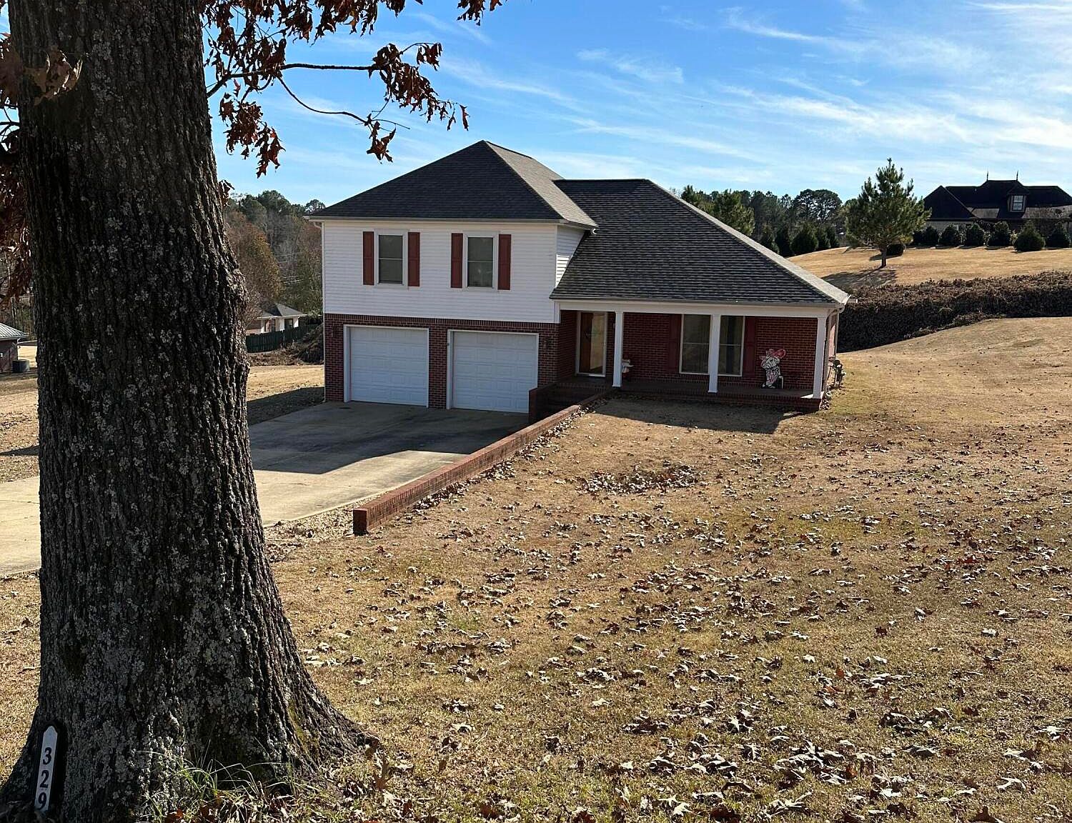 329 Springhill Dr, Pontotoc, MS 38863 | MLS #23-3881 | Zillow