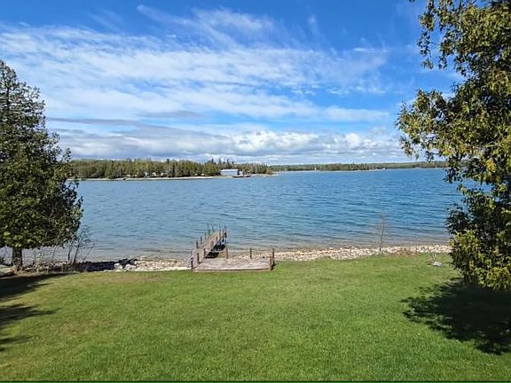 34688 S Fairbank Point Rd, Drummond Island, MI 49726 | MLS #388-26-0004 ...