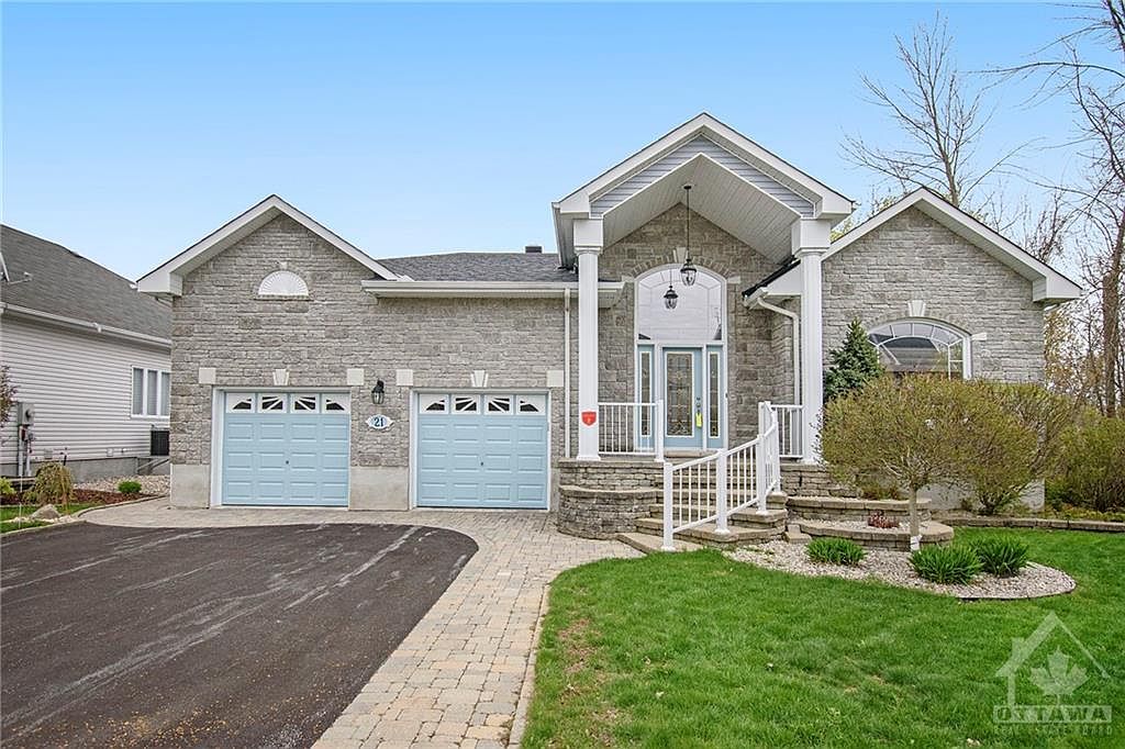 21 De La Rive Dr, Russell, ON K0A 1W0 | Zillow