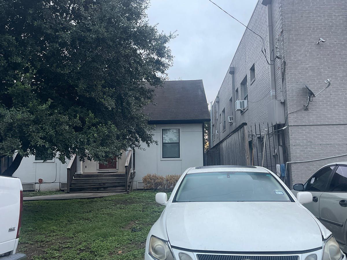 1904 Davis St, Houston, TX 77026 | Zillow