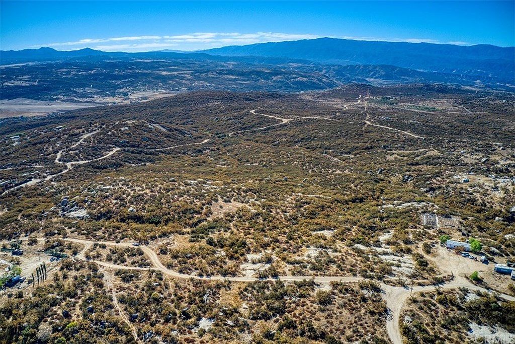 1 Overton Rd, Hemet, CA 92544 | Zillow