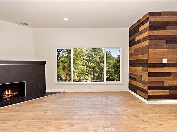 23913 Bowl Rd, Crestline, CA 92325 | MLS #CV25034218 | Zillow