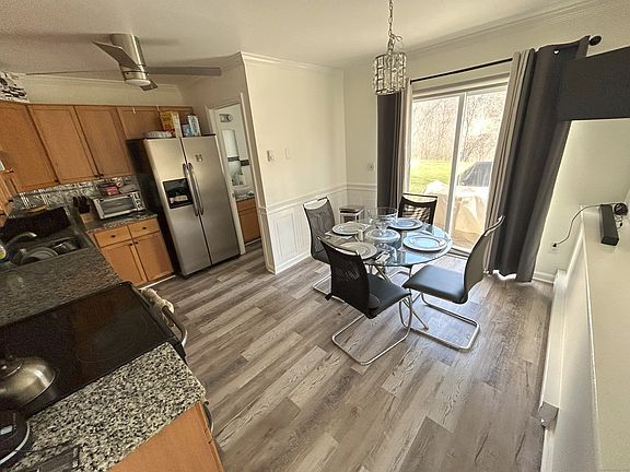 92 Hamden Ave APT 1, Waterbury, CT 06704 | Zillow