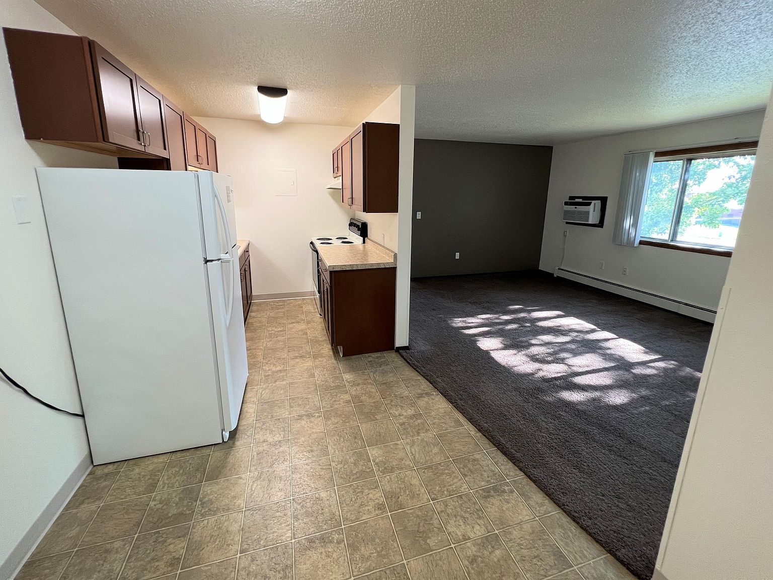 209 S Roosevelt St #14, Aberdeen, SD 57401 | Zillow