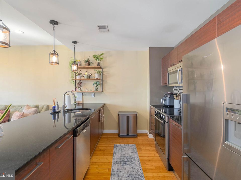 934 N 3rd St APT 401, Philadelphia, PA 19123 | Zillow