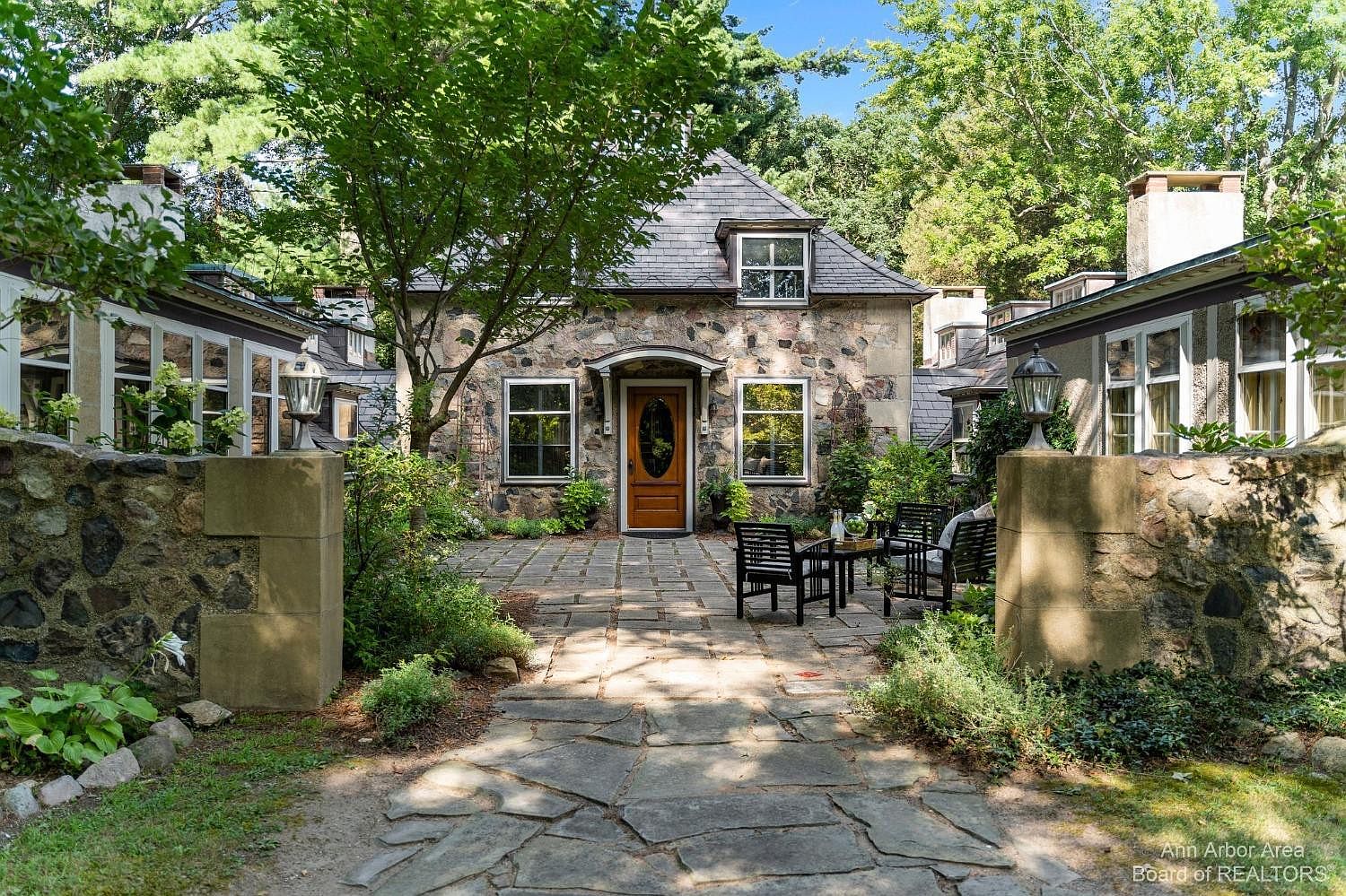 270 Barton Shore Dr, Ann Arbor, MI 48105 | Zillow