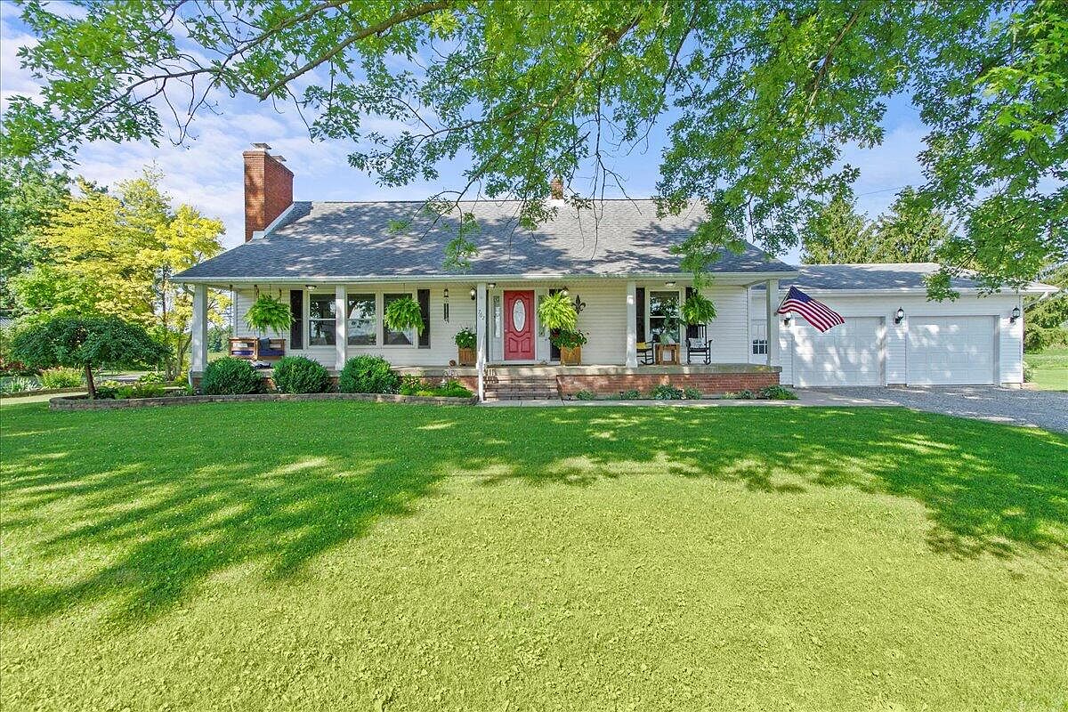 762 S Main St, De Graff, OH 43318 | Zillow