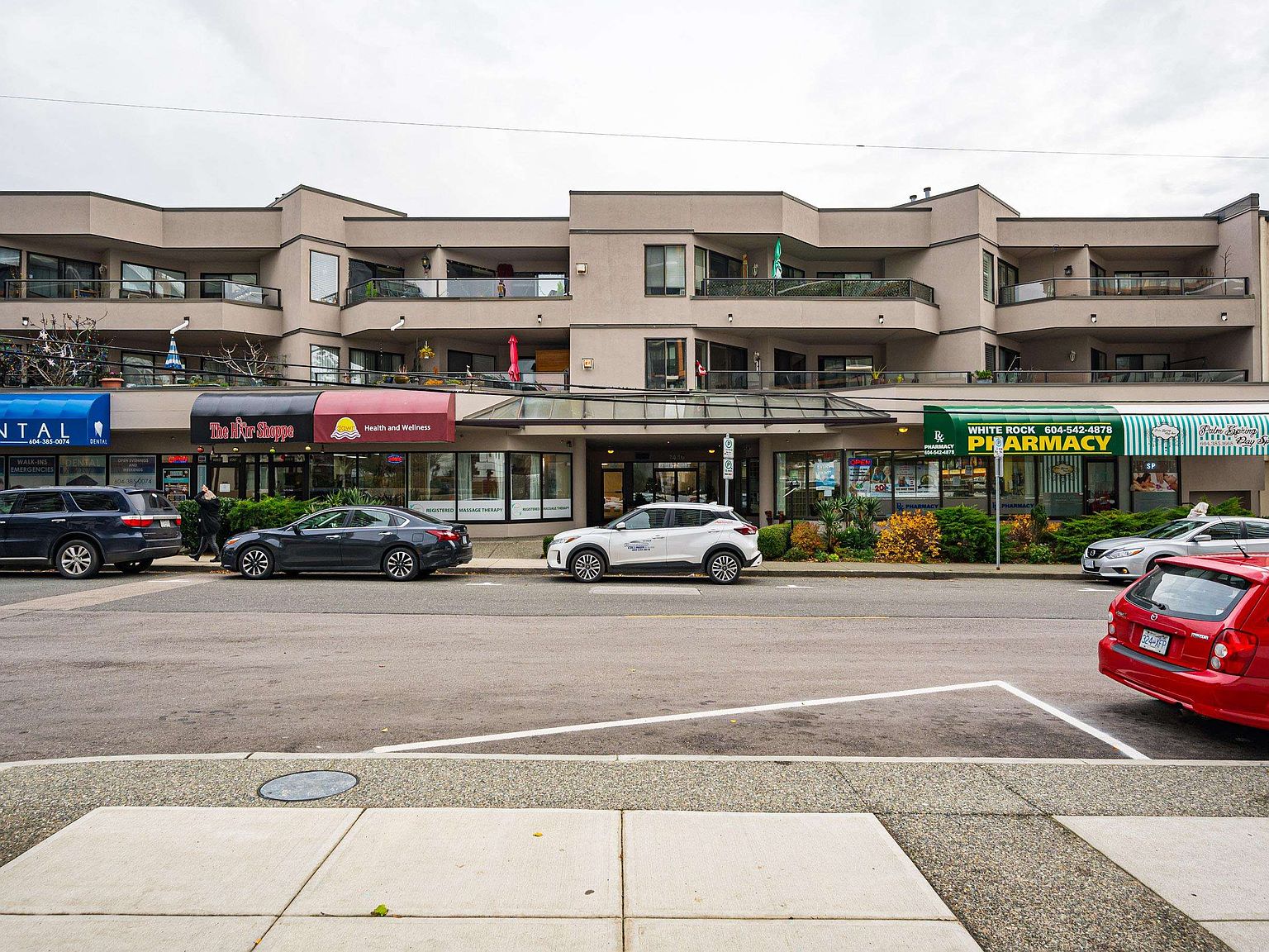 1440 George St #204, White Rock, BC V4B 4A3 | MLS #R2835700 | Zillow