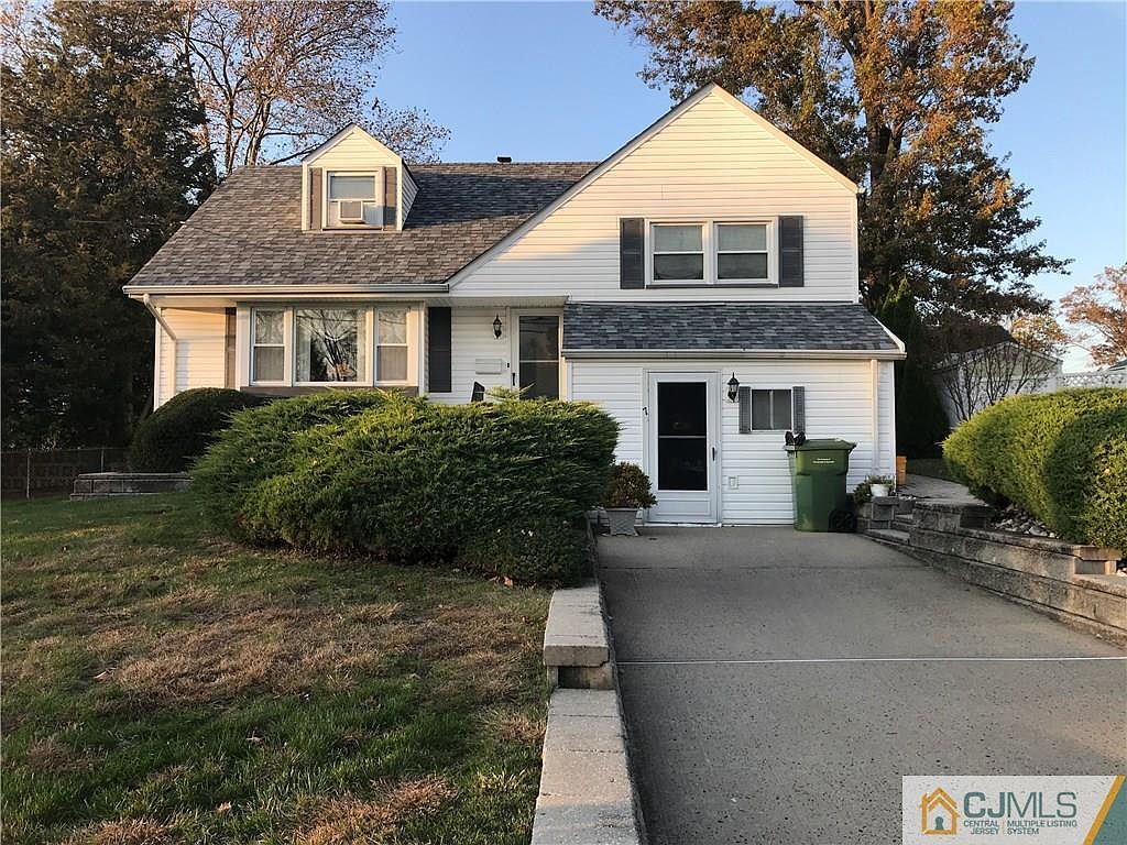7 Columbia Pl, Parlin, NJ 08859 | Zillow