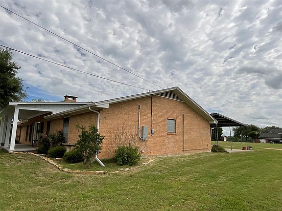 712 N Ridge St, Hallettsville, TX 77964 | MLS #3590796 | Zillow