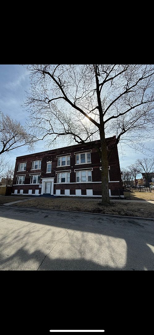 5423 W West End Ave, Chicago, IL 60644 | Zillow