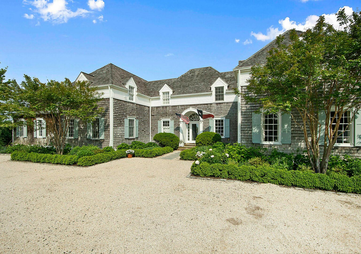 89 Murray Ln, Southampton, NY 11968 | Zillow