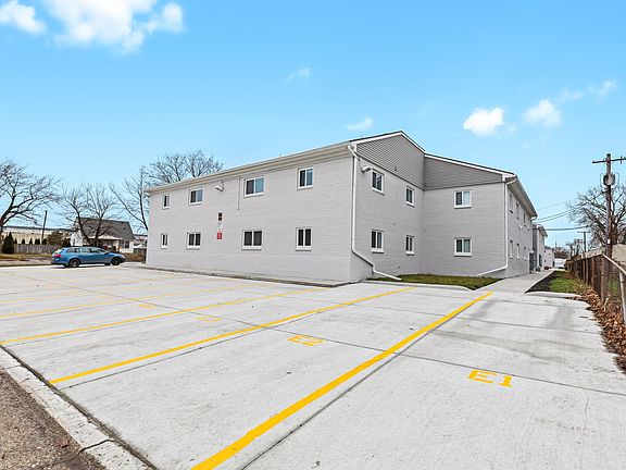 1770 E Woodward Heights Blvd APT E1, Hazel Park, MI 48030 | Zillow