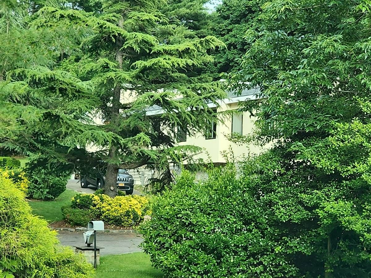 5 Pheasant Run, Great Neck, NY 11024 | Zillow