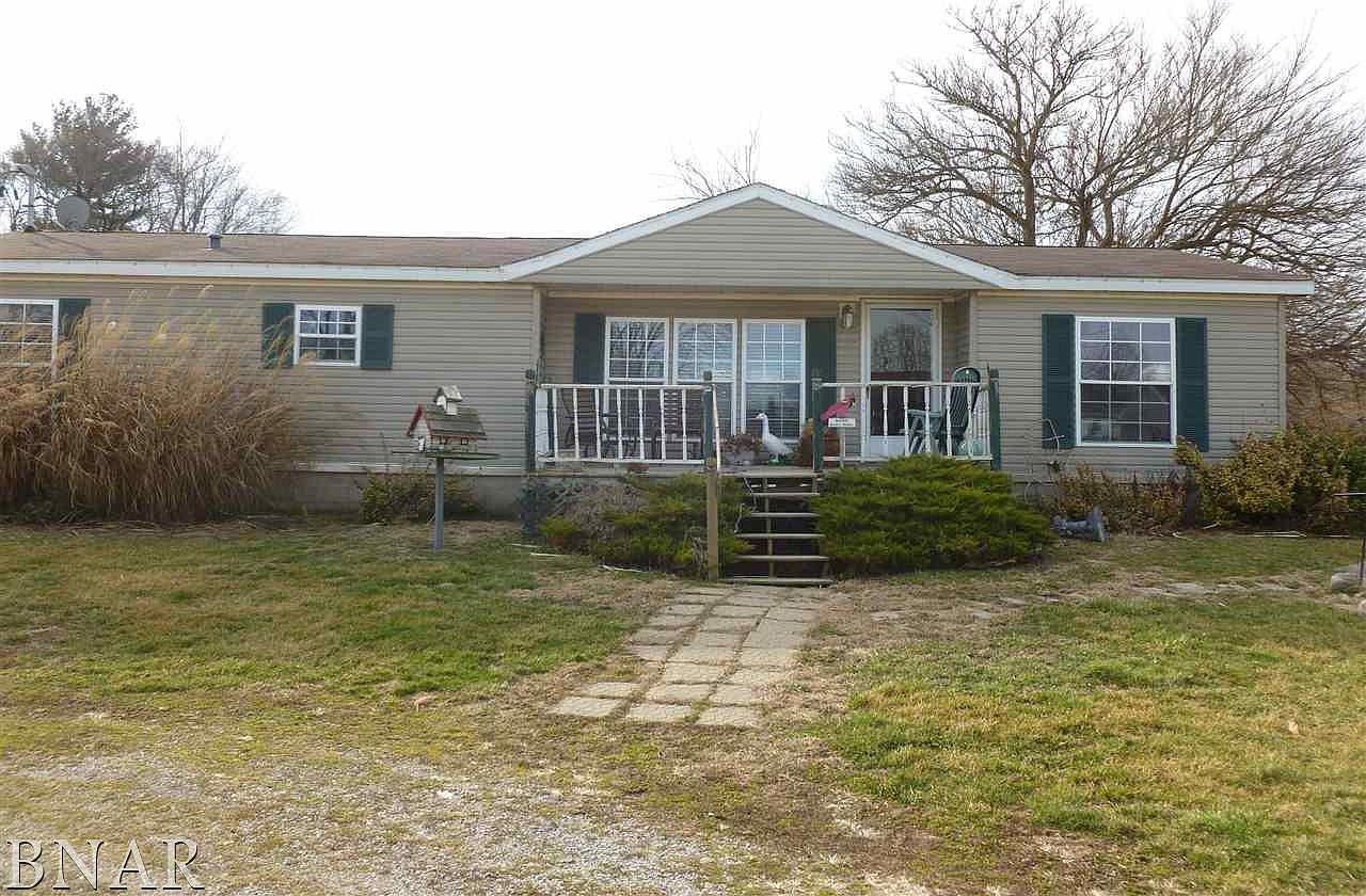 612 Kickapoo Rd, Heyworth, IL 61745 | Zillow