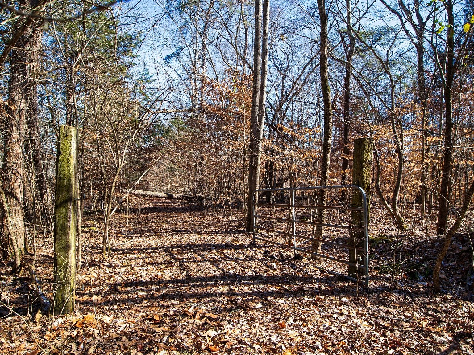 1899 Old Lock A Rd #A, Charlotte, TN 37036 | Zillow