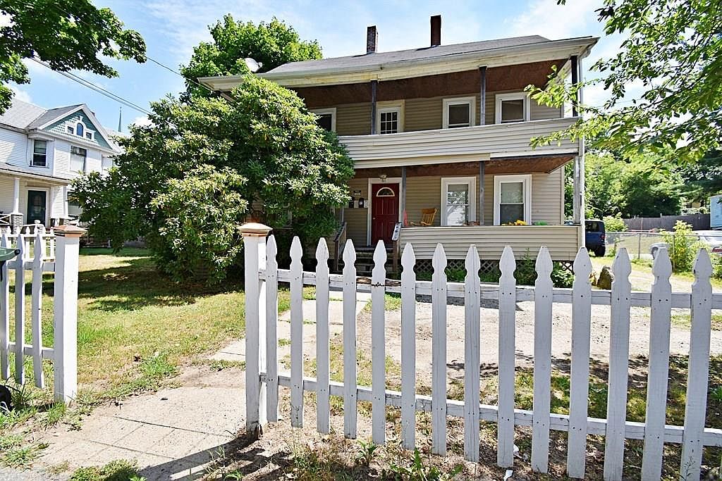 61 Whitcomb St, Webster, MA 01570 | Zillow