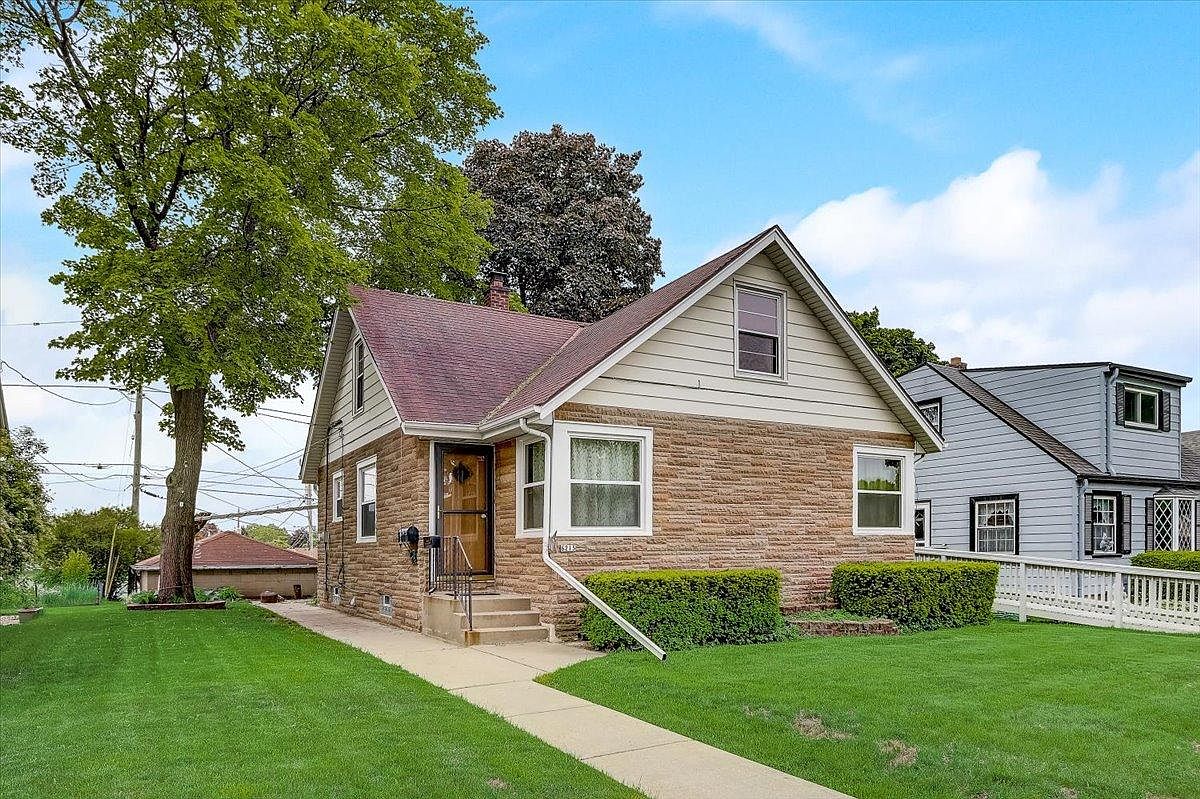 6215 W Arthur Ave, Milwaukee, WI 53219 | Zillow