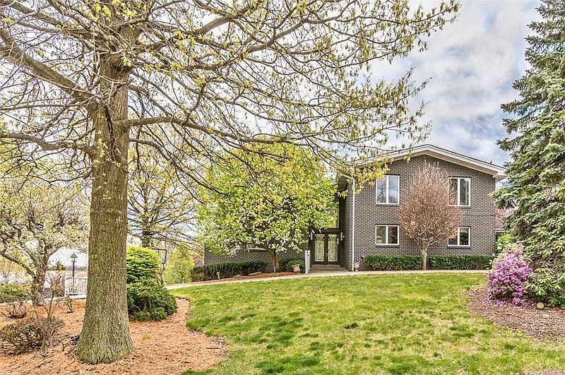 3867 Henley Dr, Pittsburgh, PA 15235 | Zillow