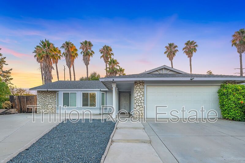 29861 Kratka Ridge Ln, Menifee, CA 92586 | Zillow
