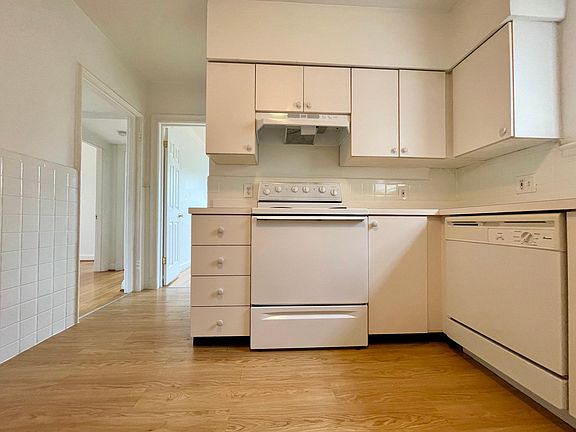 805 Westwood Dr #3, Saint Louis, MO 63105 | Zillow