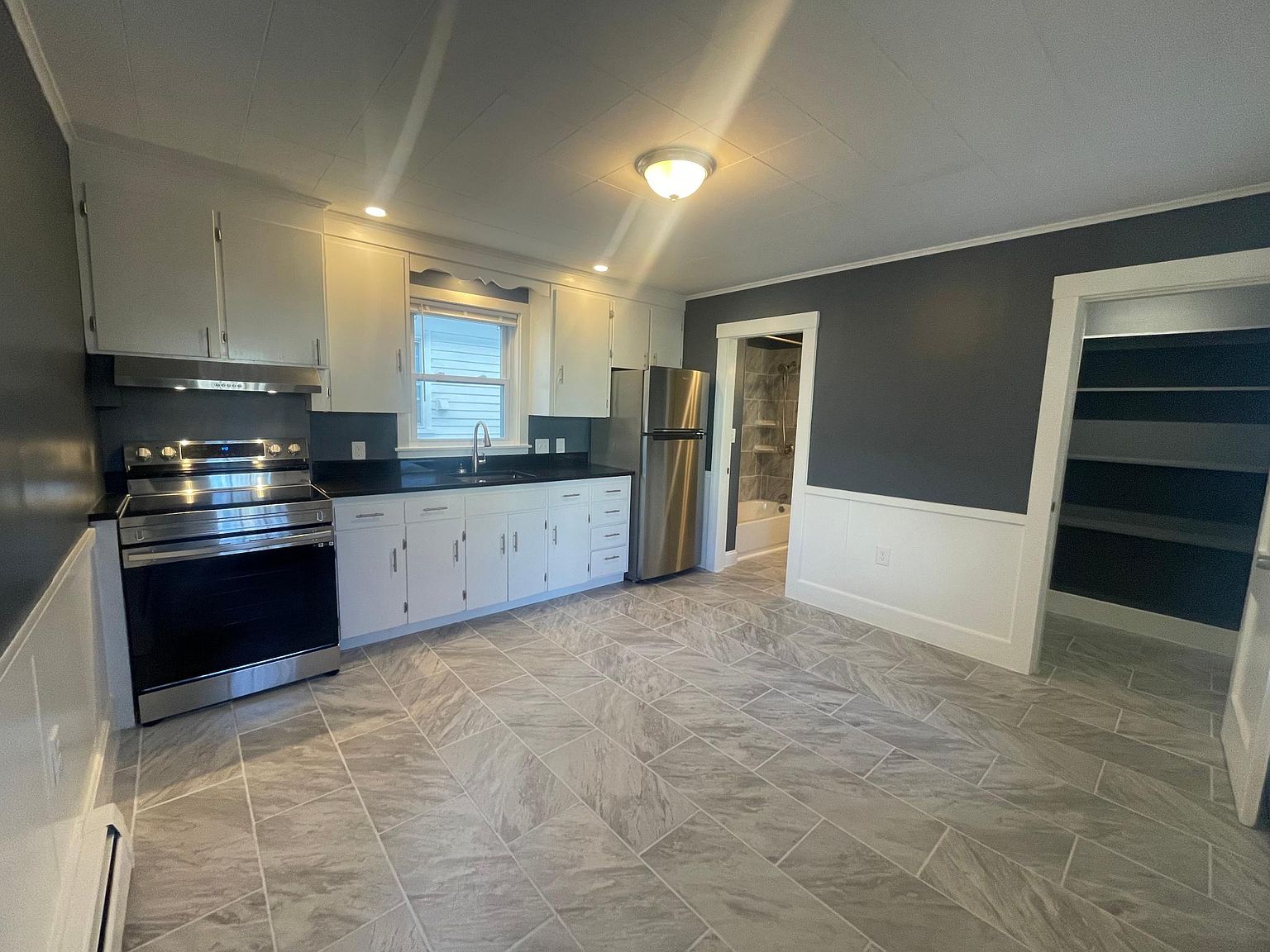 38 Graham St #102, Biddeford, ME 04005 | Zillow