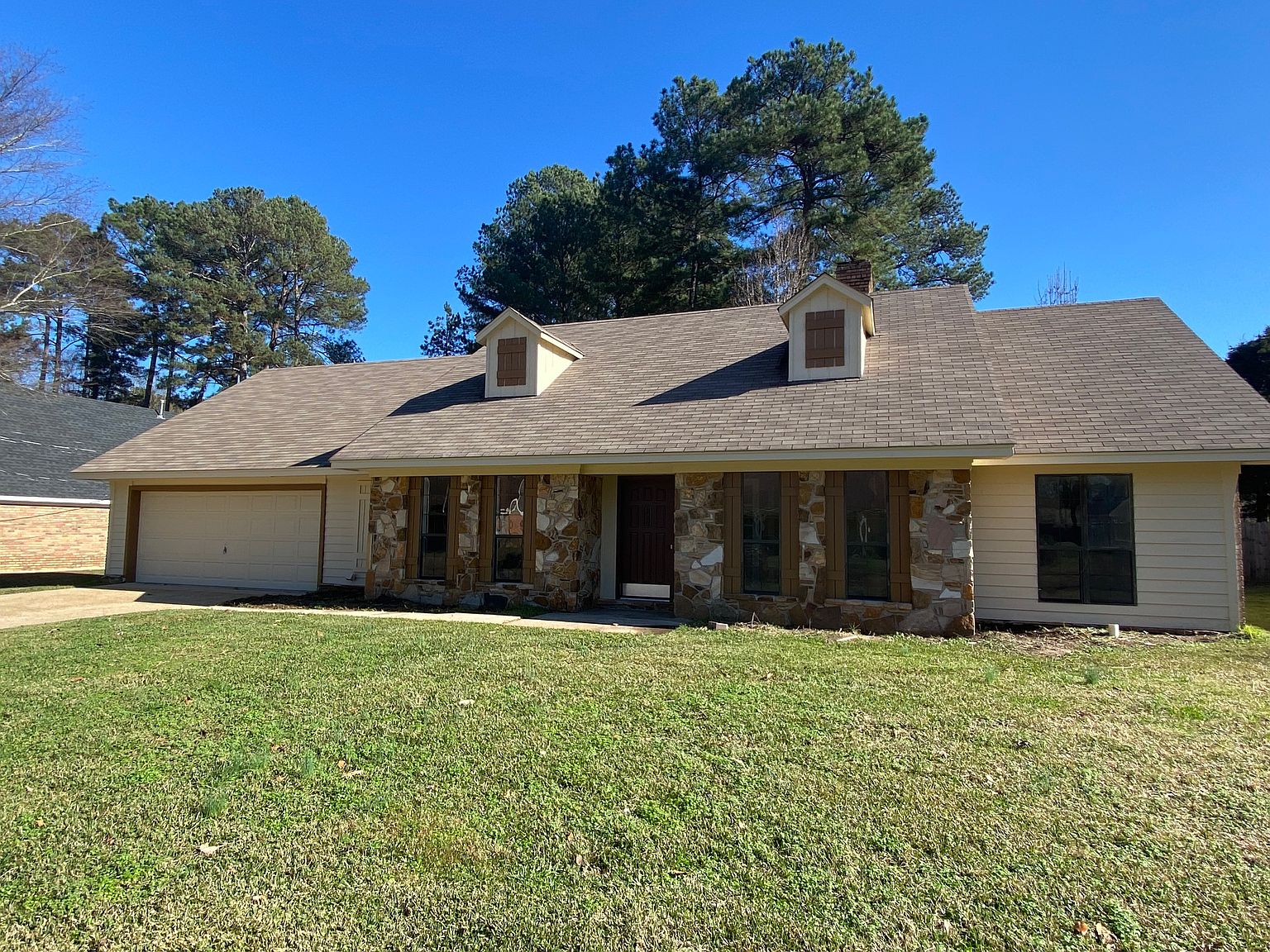 78 Friar Tuck Cir, Columbus, MS 39705 | Zillow
