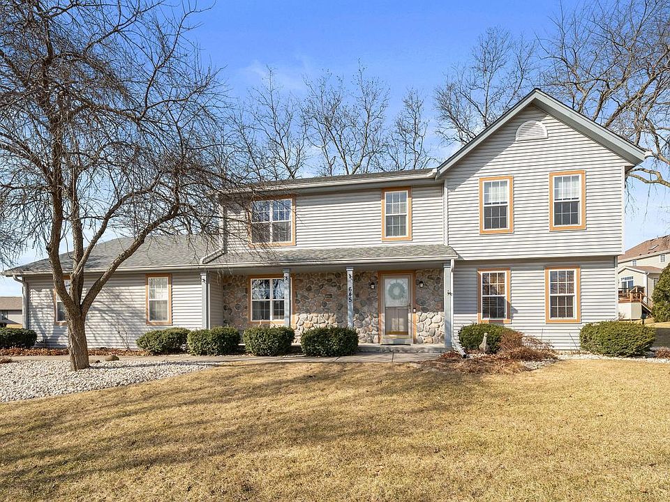 645 Two Rivers DRIVE, Mukwonago, WI 53149 | MLS #1909805 | Zillow