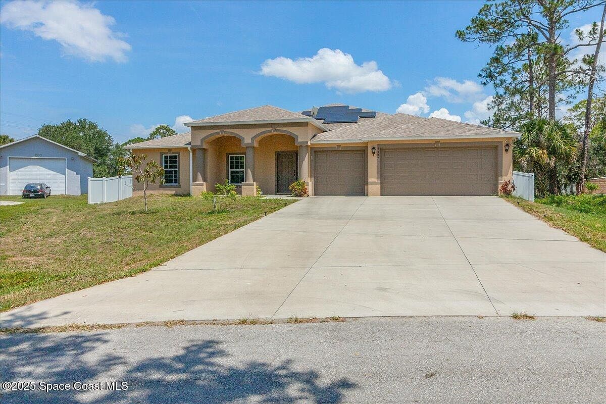 1397 Danbury St SW, Palm Bay, FL 32908 | MLS #1046894 | Zillow